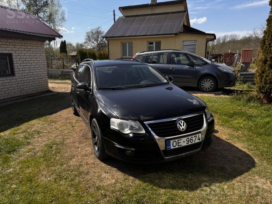 Black Volkswagen Passat B6 2007 in Daugavpils, with an engine capacity of 2.00 L and mileage of 365 thousand km for 1800 €, photo 1 on AUTOMOTO.COM.LV