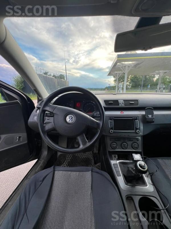 Melns Volkswagen Passat B6 2007 Rīga, ar dzinēja tilpumu 2.00 L un nobraukumu 338 tūkst. km par 1800 €, foto 8 vietnē AUTOMOTO.COM.LV