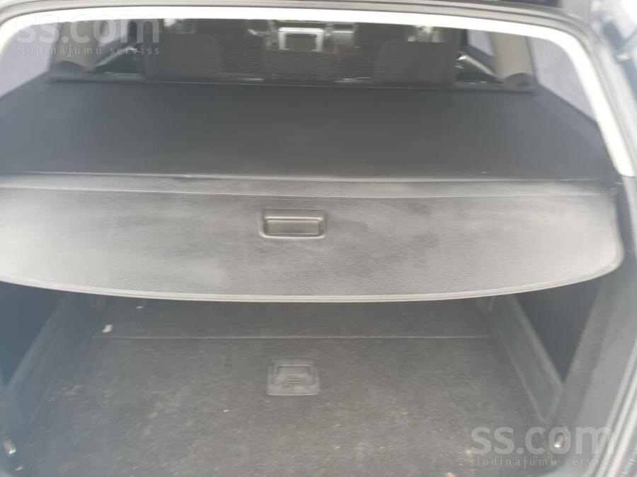 Black Volkswagen Passat B6 2007 in Ogre, with an engine capacity of 2.00 L and mileage of 437 thousand km for 1450 €, photo 9 on AUTOMOTO.COM.LV