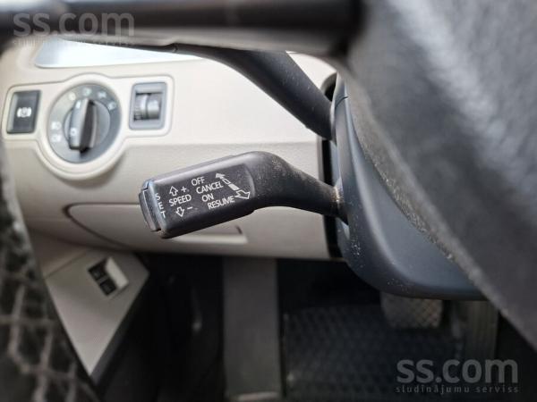 Melns Volkswagen Passat B6 2007 Rīga, ar dzinēja tilpumu 2.00 L un nobraukumu 316 tūkst. km par 2200 €, foto 10 vietnē AUTOMOTO.COM.LV