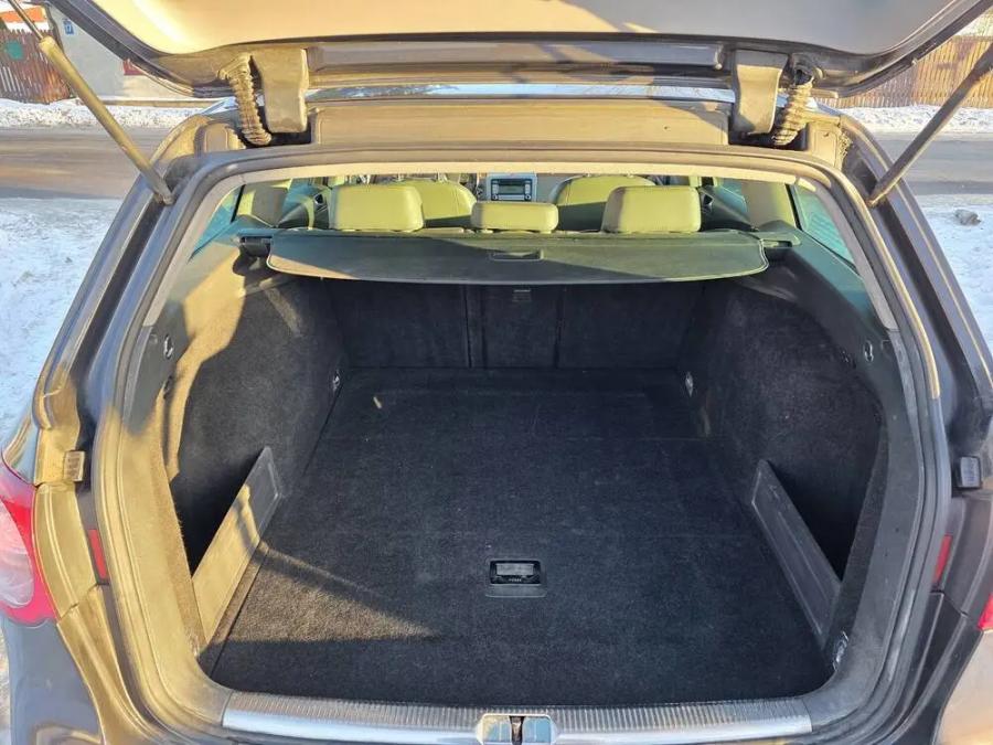 Melns Volkswagen Passat B6 2007 Ventspils, ar dzinēja tilpumu 2.00 L un nobraukumu 362 tūkst. km par 1500 €, foto 16 vietnē AUTOMOTO.COM.LV