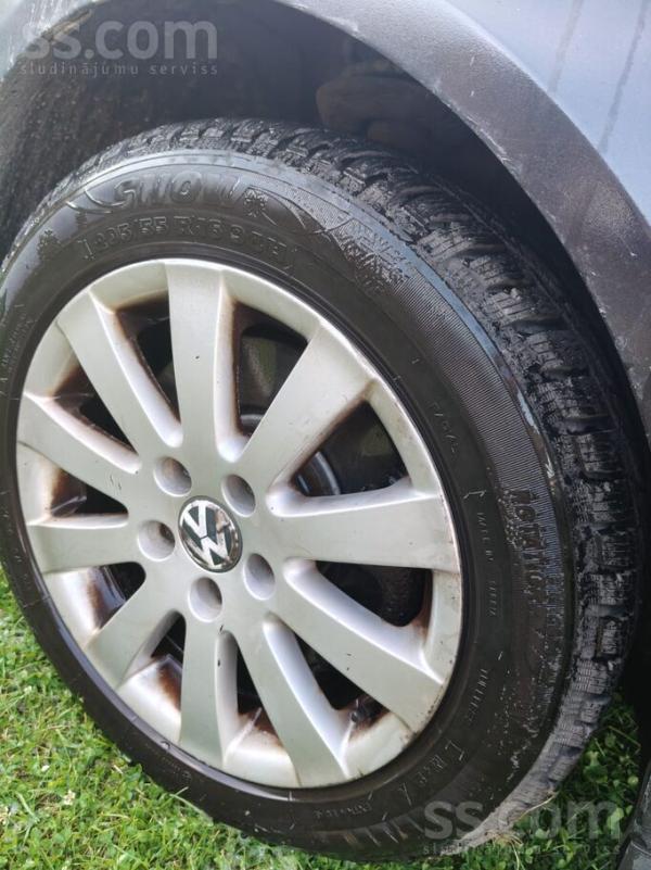 Melns Volkswagen Passat B6 2007 Daugavpils, ar dzinēja tilpumu 2.00 L un nobraukumu 303 tūkst. km par 850 €, foto 5 vietnē AUTOMOTO.COM.LV