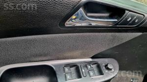 Black Volkswagen Passat B6 2007 in Cesis, with an engine capacity of 2.00 L and mileage of 349 thousand km for 1300 €, photo 13 on AUTOMOTO.COM.LV