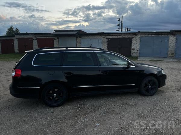 Black Volkswagen Passat B6 2007 in Daugavpils, with an engine capacity of 2.00 L and mileage of 371 thousand km for 1750 €, photo 2 on AUTOMOTO.COM.LV