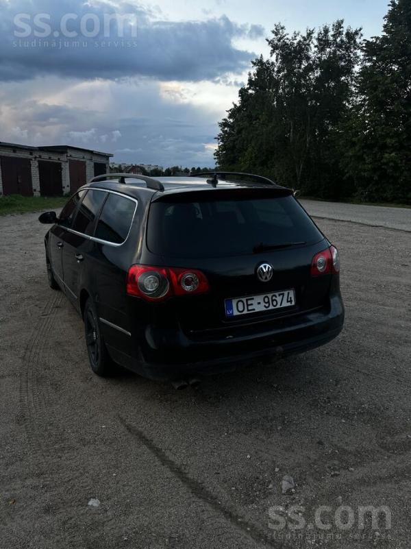 Black Volkswagen Passat B6 2007 in Daugavpils, with an engine capacity of 2.00 L and mileage of 371 thousand km for 1750 €, photo 3 on AUTOMOTO.COM.LV