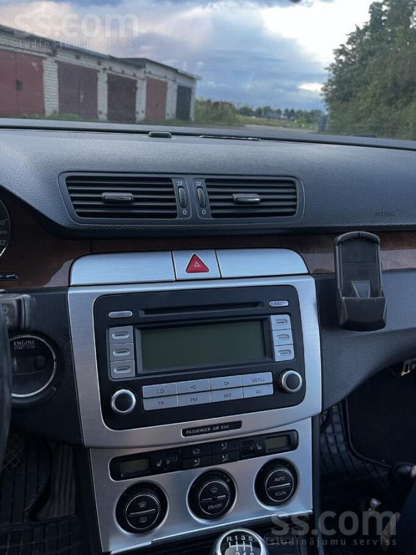Black Volkswagen Passat B6 2007 in Daugavpils, with an engine capacity of 2.00 L and mileage of 371 thousand km for 1750 €, photo 7 on AUTOMOTO.COM.LV