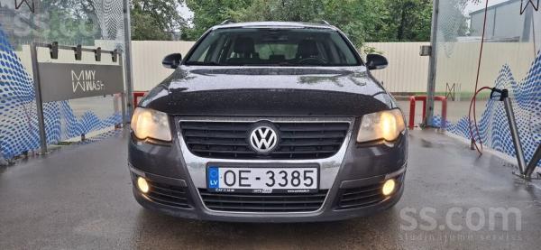 Black Volkswagen Passat B6 2007 in Daugavpils, with an engine capacity of 1.90 L and mileage of 390 thousand km for 1490 €, photo 2 on AUTOMOTO.COM.LV