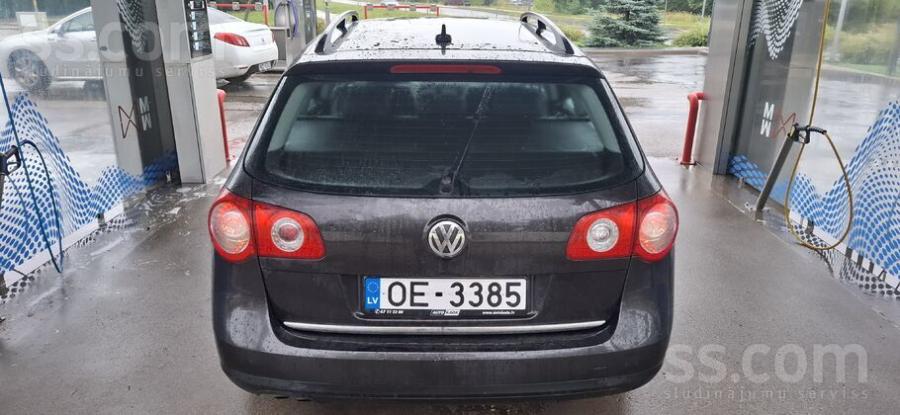 Black Volkswagen Passat B6 2007 in Daugavpils, with an engine capacity of 1.90 L and mileage of 390 thousand km for 1490 €, photo 8 on AUTOMOTO.COM.LV