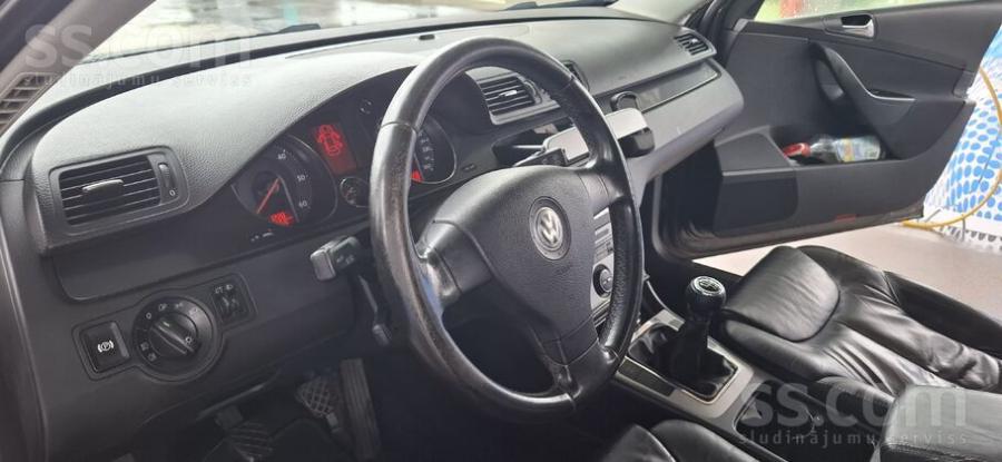 Black Volkswagen Passat B6 2007 in Daugavpils, with an engine capacity of 1.90 L and mileage of 390 thousand km for 1490 €, photo 18 on AUTOMOTO.COM.LV