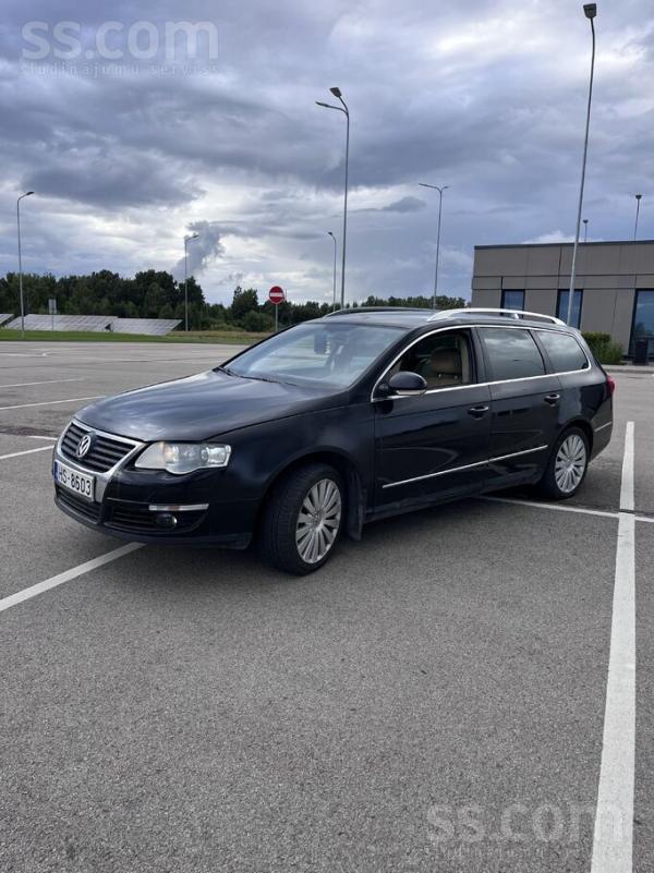Black Volkswagen Passat B6 2007 in Tukums, with an engine capacity of 2.00 L and mileage of 440 thousand km for 1200 €, photo 1 on AUTOMOTO.COM.LV