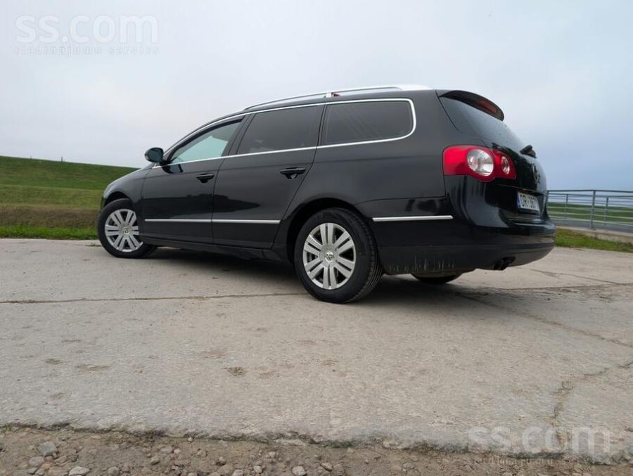 Black Volkswagen Passat B6 2007 in Riga, with an engine capacity of 2.00 L and mileage of 270 thousand km for 3290 €, photo 4 on AUTOMOTO.COM.LV