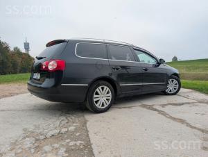 Black Volkswagen Passat B6 2007 in Riga, with an engine capacity of 2.00 L and mileage of 270 thousand km for 3290 €, photo 15 on AUTOMOTO.COM.LV