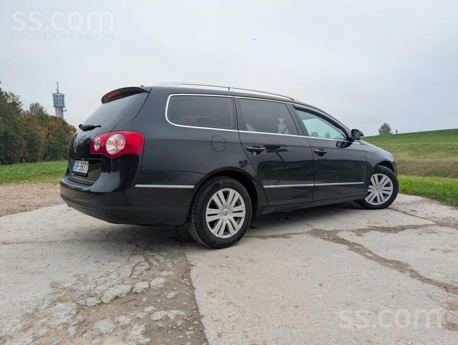 Black Volkswagen Passat B6 2007 in Riga, with an engine capacity of 2.00 L and mileage of 270 thousand km for 3290 €, photo 15 on AUTOMOTO.COM.LV