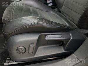 Black Volkswagen Passat B6 2007 in Riga, with an engine capacity of 2.00 L and mileage of 270 thousand km for 3290 €, photo 28 on AUTOMOTO.COM.LV