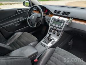 Black Volkswagen Passat B6 2007 in Riga, with an engine capacity of 2.00 L and mileage of 270 thousand km for 3290 €, photo 29 on AUTOMOTO.COM.LV