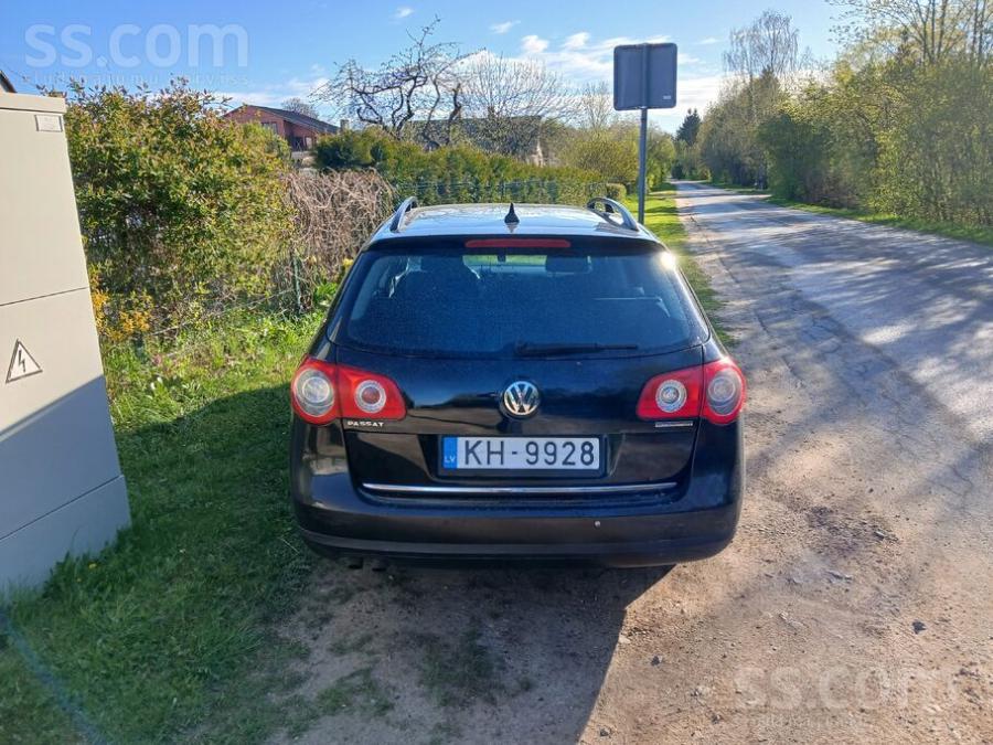 Black Volkswagen Passat B6 2008 in Tukums, with an engine capacity of 1.90 L and mileage of 0 thousand km for 850 €, photo 5 on AUTOMOTO.COM.LV