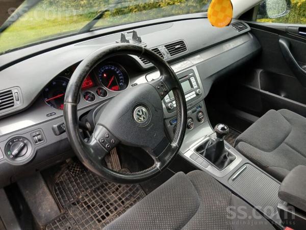 Black Volkswagen Passat B6 2008 in Tukums, with an engine capacity of 1.90 L and mileage of 0 thousand km for 2600 €, photo 9 on AUTOMOTO.COM.LV