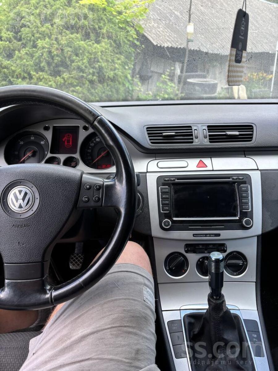 Melns Volkswagen Passat B6 2008 Bauska, ar dzinēja tilpumu 2.00 L un nobraukumu 385 tūkst. km par 1350 €, foto 12 vietnē AUTOMOTO.COM.LV