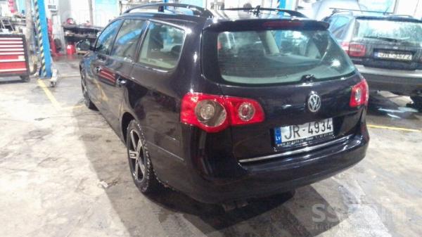 Melns Volkswagen Passat B6 2008 Rīga, ar dzinēja tilpumu 2.00 L un nobraukumu 380 tūkst. km par 850 €, foto 4 vietnē AUTOMOTO.COM.LV