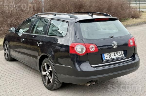 Melns Volkswagen Passat B6 2008 Rīga, ar dzinēja tilpumu 2.00 L un nobraukumu 380 tūkst. km par 1650 €, foto 4 vietnē AUTOMOTO.COM.LV