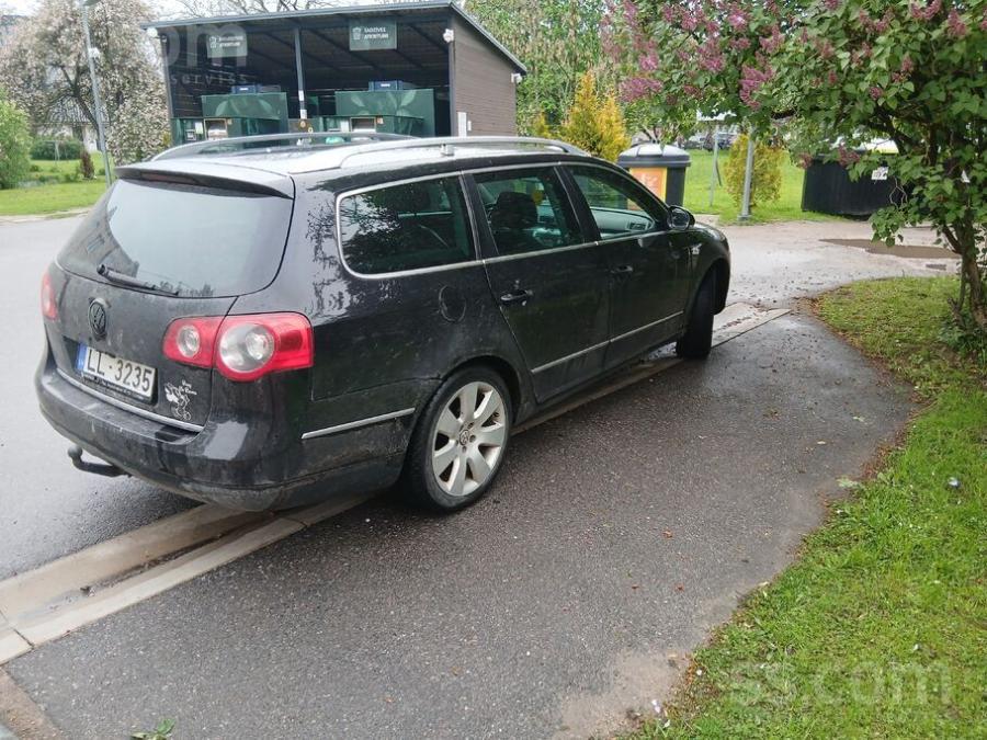 Black Volkswagen Passat B6 2008 in Riga, with an engine capacity of 2.00 L and mileage of 422 thousand km for 1200 €, photo 7 on AUTOMOTO.COM.LV