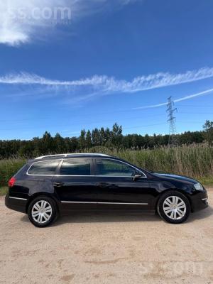 Melns Volkswagen Passat B6 2008 Rīga, ar dzinēja tilpumu 2.00 L un nobraukumu 276 tūkst. km par 2300 €, foto 8 vietnē AUTOMOTO.COM.LV