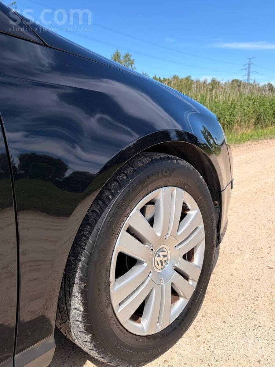 Melns Volkswagen Passat B6 2008 Rīga, ar dzinēja tilpumu 2.00 L un nobraukumu 276 tūkst. km par 2300 €, foto 12 vietnē AUTOMOTO.COM.LV