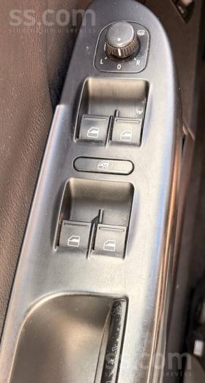 Melns Volkswagen Passat B6 2008 Rīga, ar dzinēja tilpumu 2.00 L un nobraukumu 276 tūkst. km par 2300 €, foto 18 vietnē AUTOMOTO.COM.LV