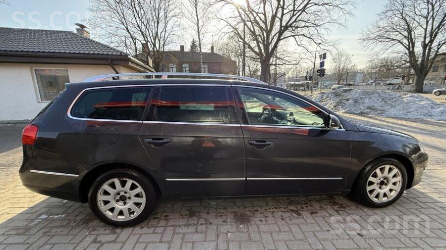 Melns Volkswagen Passat B6 2008 Rīga, ar dzinēja tilpumu 2.00 L un nobraukumu 268 tūkst. km par 2400 €, foto 7 vietnē AUTOMOTO.COM.LV