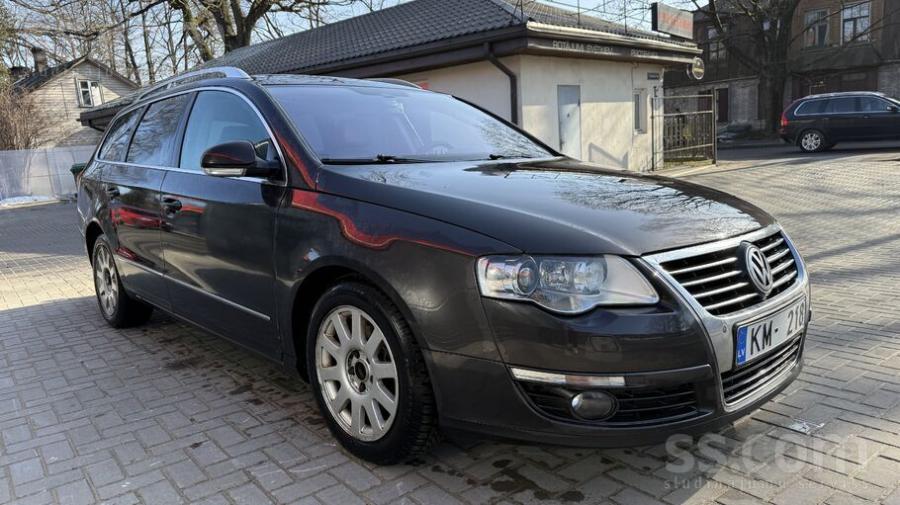 Melns Volkswagen Passat B6 2008 Rīga, ar dzinēja tilpumu 2.00 L un nobraukumu 268 tūkst. km par 2400 €, foto 8 vietnē AUTOMOTO.COM.LV