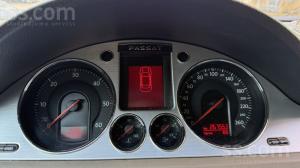 Melns Volkswagen Passat B6 2008 Rīga, ar dzinēja tilpumu 2.00 L un nobraukumu 268 tūkst. km par 2400 €, foto 12 vietnē AUTOMOTO.COM.LV