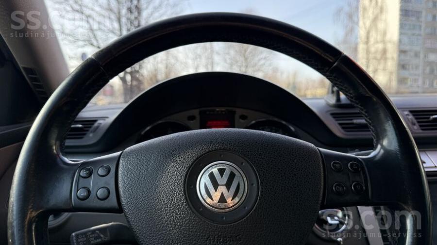 Melns Volkswagen Passat B6 2008 Rīga, ar dzinēja tilpumu 2.00 L un nobraukumu 268 tūkst. km par 2400 €, foto 13 vietnē AUTOMOTO.COM.LV