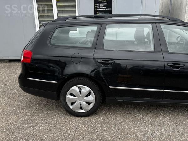Black Volkswagen Passat B6 2008 in Daugavpils, with an engine capacity of 1.90 L and mileage of 0 thousand km for 2350 €, photo 8 on AUTOMOTO.COM.LV