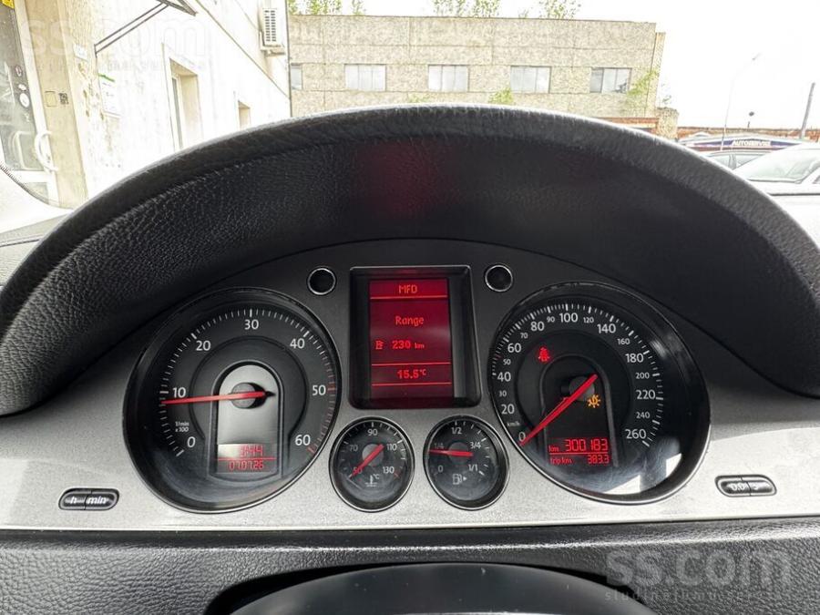 Melns Volkswagen Passat B6 2008 Daugavpils, ar dzinēja tilpumu 1.90 L un nobraukumu 0 tūkst. km par 2350 €, foto 18 vietnē AUTOMOTO.COM.LV