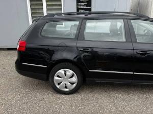 Melns Volkswagen Passat B6 2008 Daugavpils, ar dzinēja tilpumu 1.90 L un nobraukumu 300 tūkst. km par 2350 €, foto 9 vietnē AUTOMOTO.COM.LV