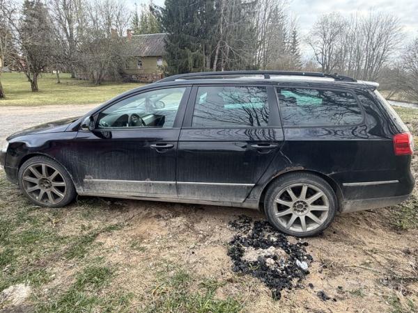Melns Volkswagen Passat B6 2008 Cēsis, ar dzinēja tilpumu 2.00 L un nobraukumu 417 tūkst. km par 720 €, foto 5 vietnē AUTOMOTO.COM.LV