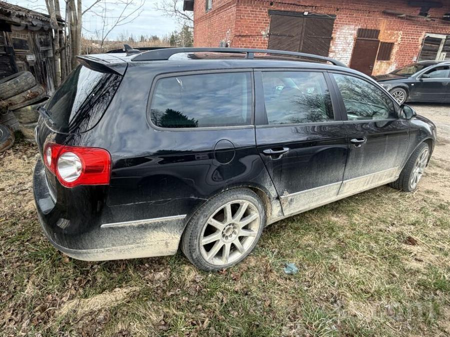 Black Volkswagen Passat B6 2008 in Cesis, with an engine capacity of 2.00 L and mileage of 417 thousand km for 720 €, photo 7 on AUTOMOTO.COM.LV