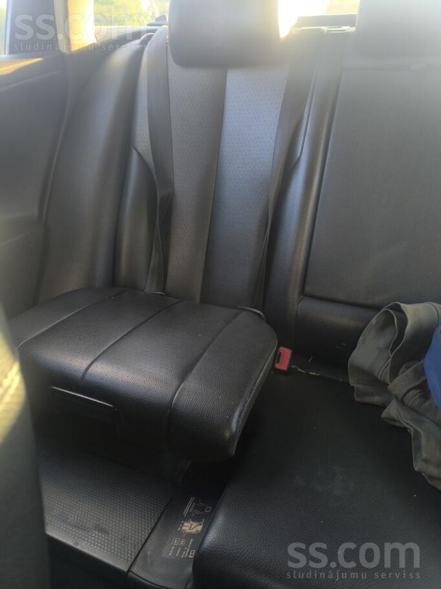 Melns Volkswagen Passat B6 2008 Rīga, ar dzinēja tilpumu 2.00 L un nobraukumu 361 tūkst. km par 810 €, foto 10 vietnē AUTOMOTO.COM.LV