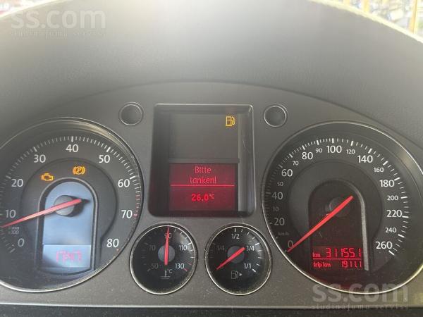 Black Volkswagen Passat B6 2008 in Riga, with an engine capacity of 2.00 L and mileage of 313 thousand km for 500 €, photo 4 on AUTOMOTO.COM.LV