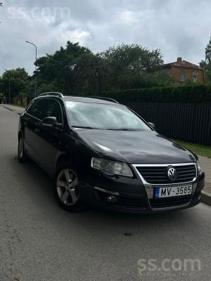 Melns Volkswagen Passat B6 2008 Liepāja, ar dzinēja tilpumu 2.00 L un nobraukumu 297 tūkst. km par 2000 €, foto  vietnē AUTOMOTO.COM.LV