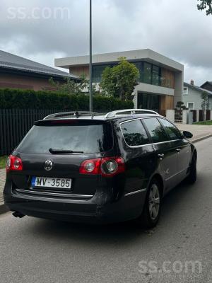 Melns Volkswagen Passat B6 2008 Liepāja, ar dzinēja tilpumu 2.00 L un nobraukumu 297 tūkst. km par 2000 €, foto 4 vietnē AUTOMOTO.COM.LV