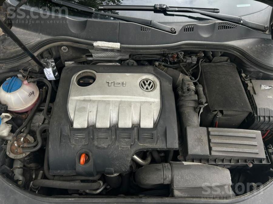 Melns Volkswagen Passat B6 2008 Liepāja, ar dzinēja tilpumu 2.00 L un nobraukumu 297 tūkst. km par 2000 €, foto 8 vietnē AUTOMOTO.COM.LV