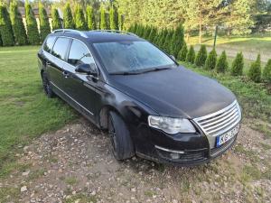 Melns Volkswagen Passat B6 2008 Rīga, ar dzinēja tilpumu 3.20 L un nobraukumu 340 tūkst. km par 2500 €, foto  vietnē AUTOMOTO.COM.LV