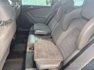 Black Volkswagen Passat B6 2008 in Riga, with an engine capacity of 3.20 L and mileage of 340 thousand km for 2500 €, photo 6 on AUTOMOTO.COM.LV