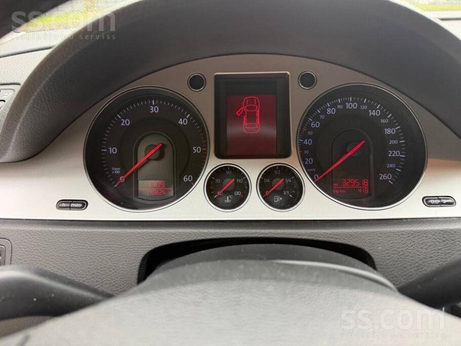 Melns Volkswagen Passat B6 2008 Rīga, ar dzinēja tilpumu 2.00 L un nobraukumu 330 tūkst. km par 2200 €, foto 14 vietnē AUTOMOTO.COM.LV