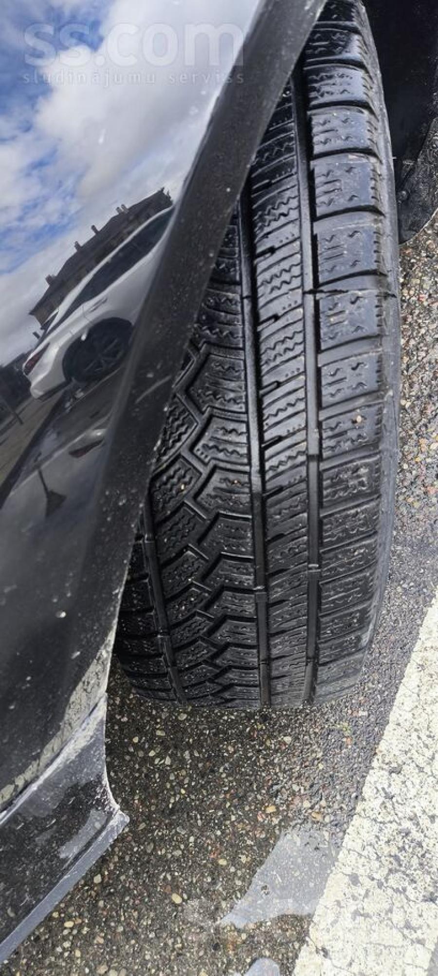 Melns Volkswagen Passat B6 2008 Rīga, ar dzinēja tilpumu 2.00 L un nobraukumu 312 tūkst. km par 2150 €, foto 7 vietnē AUTOMOTO.COM.LV