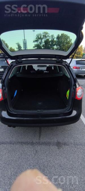 Melns Volkswagen Passat B6 2008 Rīga, ar dzinēja tilpumu 2.00 L un nobraukumu 312 tūkst. km par 2150 €, foto 10 vietnē AUTOMOTO.COM.LV
