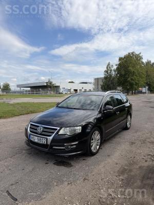 Black Volkswagen Passat B6 2008 in Riga, with an engine capacity of 2.00 L and mileage of 339 thousand km for 1400 €, photo 4 on AUTOMOTO.COM.LV