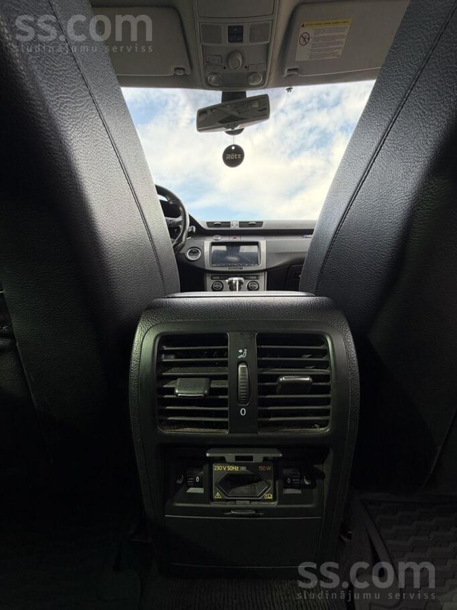 Black Volkswagen Passat B6 2008 in Riga, with an engine capacity of 2.00 L and mileage of 339 thousand km for 1400 €, photo 9 on AUTOMOTO.COM.LV