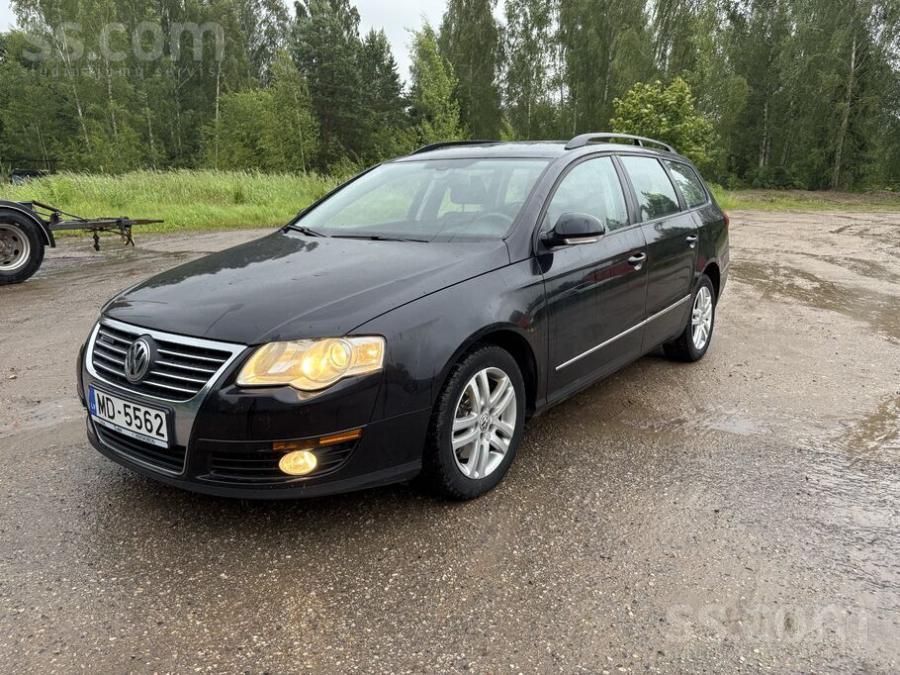 Melns Volkswagen Passat B6 2009 Cēsis, ar dzinēja tilpumu 1.90 L un nobraukumu 302 tūkst. km par 1650 €, foto 1 vietnē AUTOMOTO.COM.LV